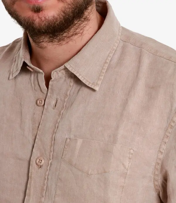 BLAUER. Linen Button-up Shirt With Classic Collar And Patch Pocket