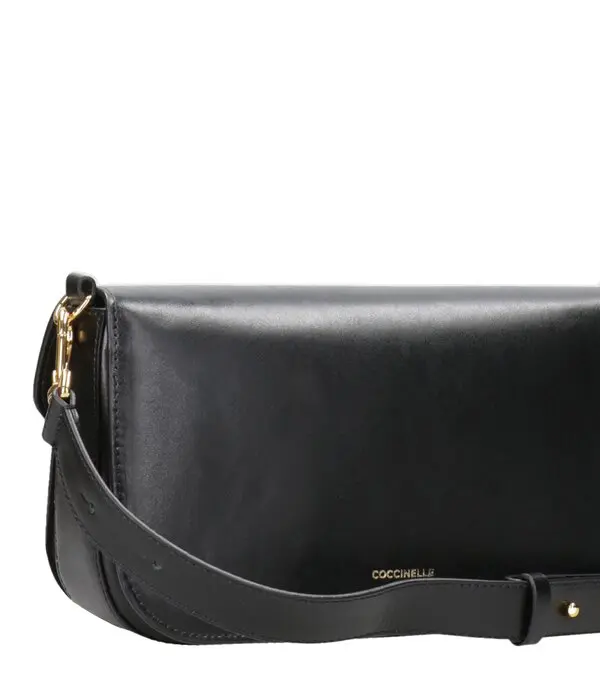 COCCINELLE Grained Leather Shoulder Bag With Gold Logo Detail - Nero