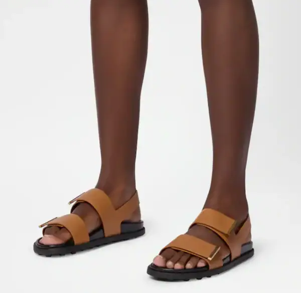 TOD'S Calfskin Leather Sandal With Metal Tips - Marrone