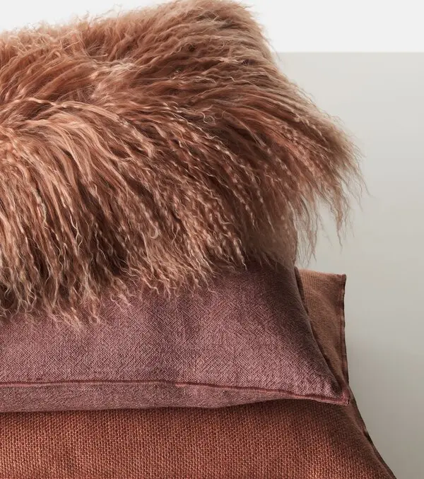 MAISON DE VACANCES Shearling And Linen Cushion