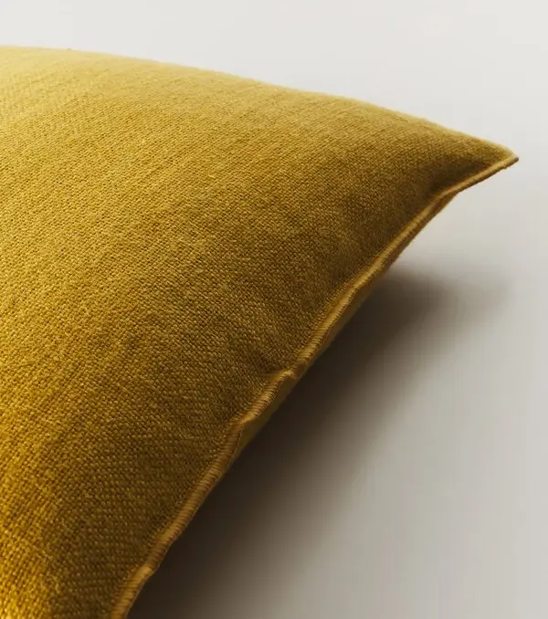 MAISON DE VACANCES Linen Cushion