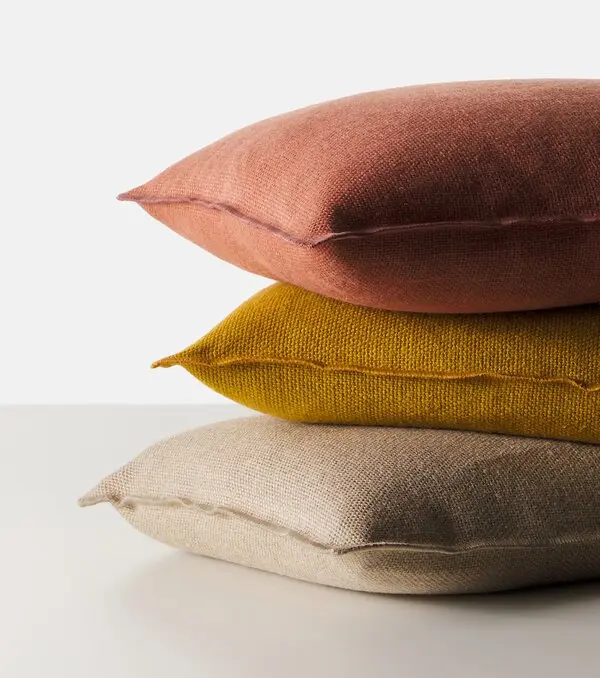 MAISON DE VACANCES Linen Cushion