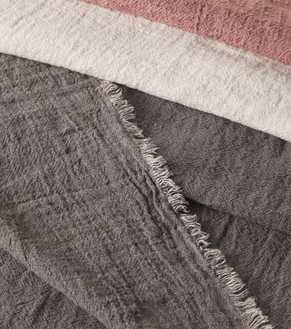 MAISON DE VACANCES Linen Crepe Throw
