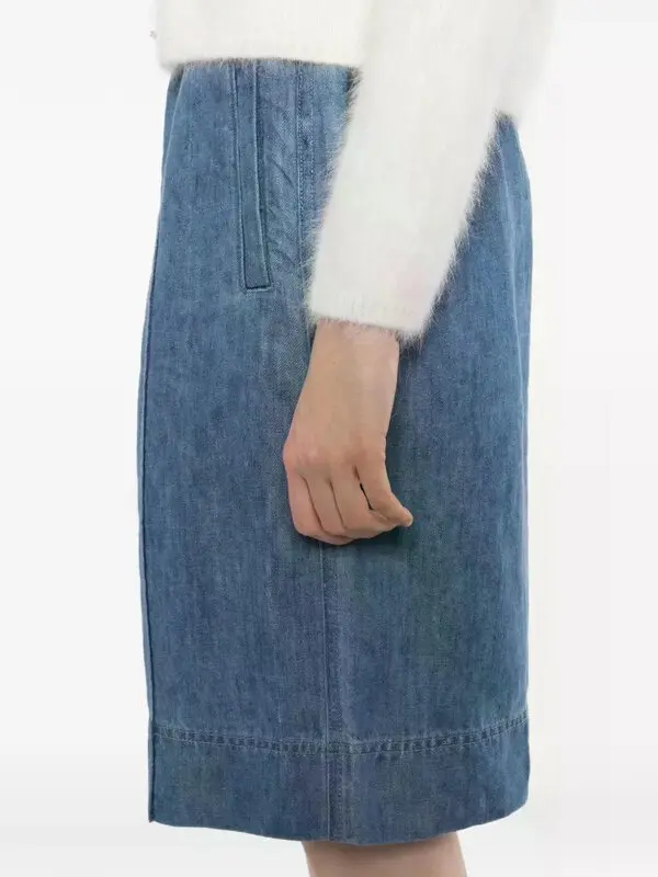 LESS Panelled Linen Shorts