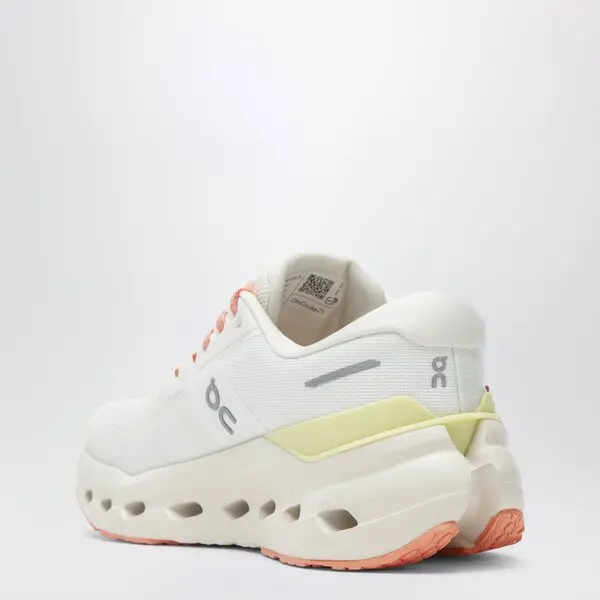 On Cloudmonster Sneakers - White