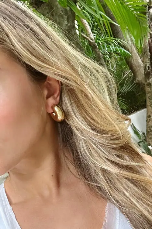 Alexa Leigh Chubby Hoop Earrings - Yellow Gold