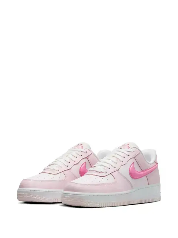 Nike Force 1 '07 Sneakers - Pink