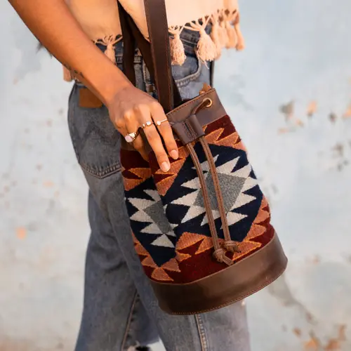 AMASOUK Copper Creek Bucket Bag