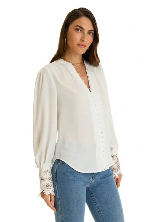 THE NOLI SHOP Blake Lace Sleeve Blouse