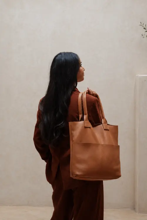 AMASOUK Classic Unstructured Leather Tote Bag