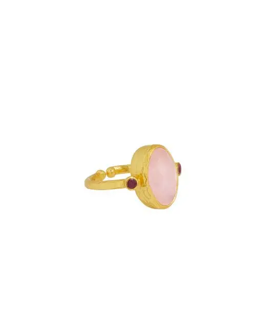 OTTOMAN HANDS Lucia Cocktail Ring With Rose Quartz And Red Crystals - Gold