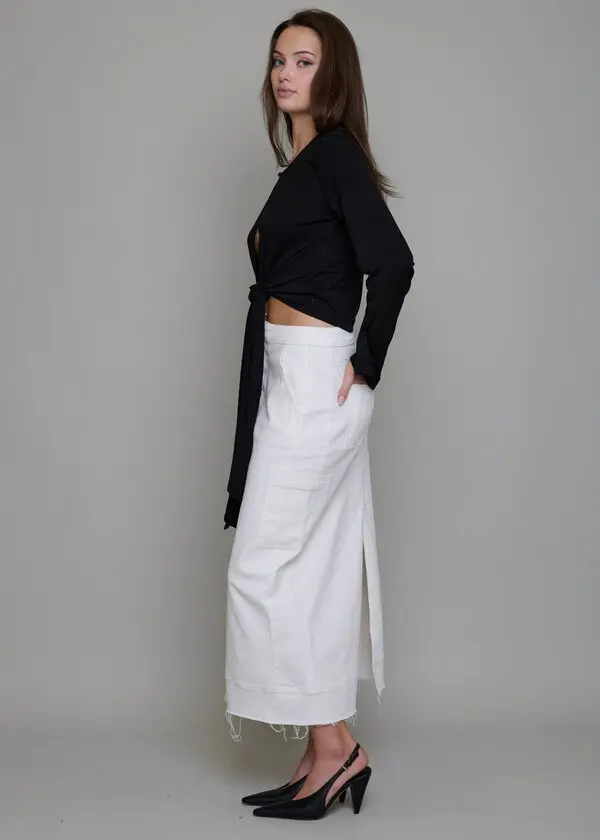 TT STUDIOS 6525 Dylan Top With Flared Sleeves And Keyhole Cutout