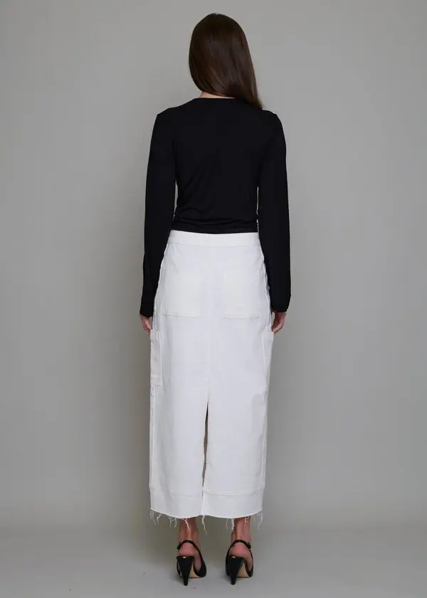 TT STUDIOS 6525 Dylan Top With Flared Sleeves And Keyhole Cutout