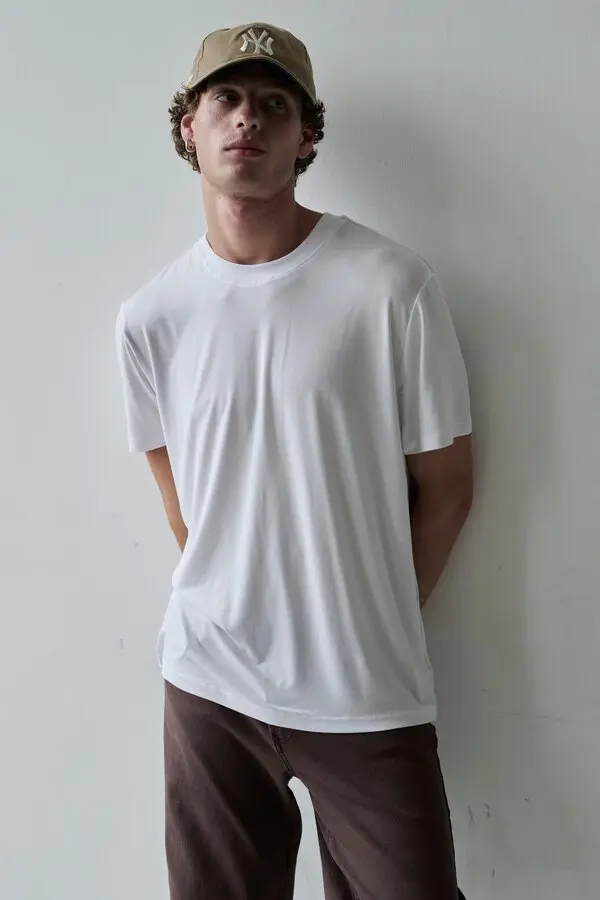 TT STUDIOS 6521 Name Cole T-shirt