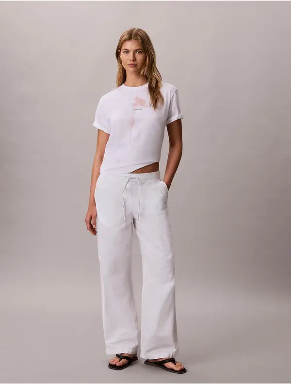 Calvin Klein Floral Logo Graphic Boxy T-shirt - Bright White