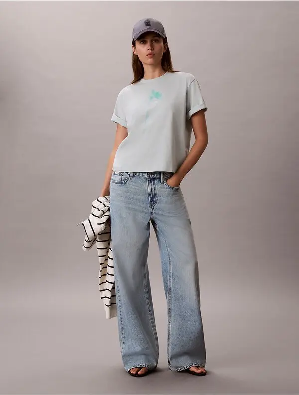Calvin Klein Floral Logo Graphic Boxy T-shirt - Pale Meadow