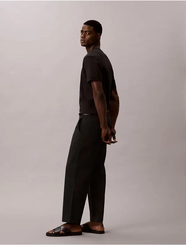Calvin Klein 90s Relaxed Cropped Chinos - Black