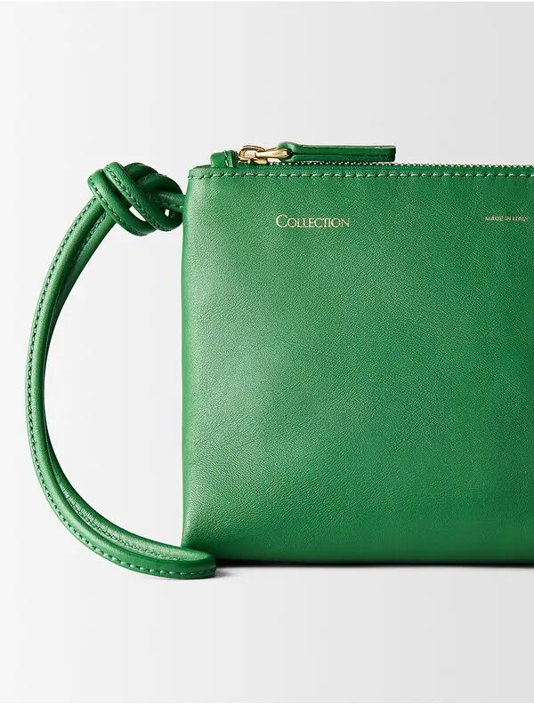 Calvin Klein Essential Pouch In Soft Calf Leather