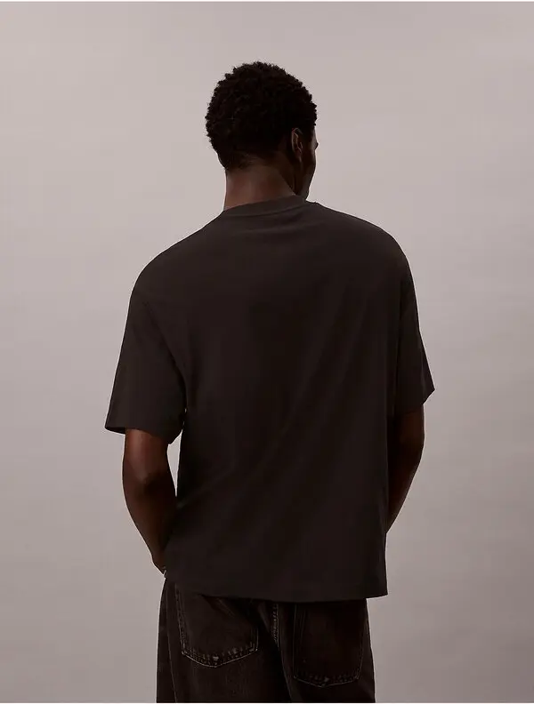 Calvin Klein Micro Logo Graphic Relaxed T-shirt - Black