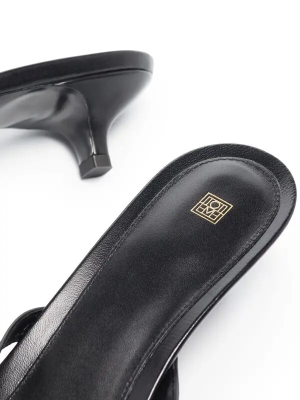 TOTEME Leather Heel Thong Sandals - Black