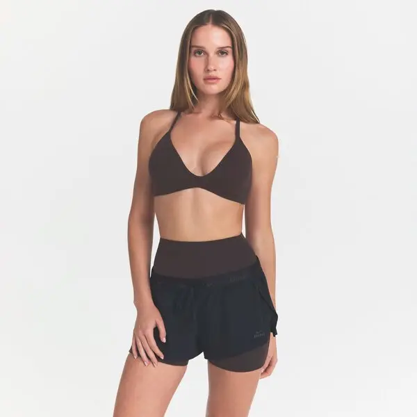 SKIMS T Back Triangle Bra | Deep Neutral | | Nike Studio Stretch - Dark Roast