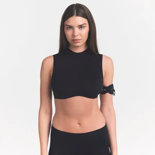 SKIMS Mock Neck Bra Top | Black | | Nike Studio Stretch
