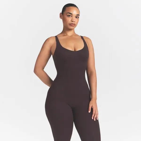 SKIMS 29" One Piece Studio Stretch - Dark Roast