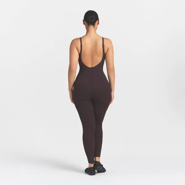 SKIMS 29" One Piece Studio Stretch - Dark Roast