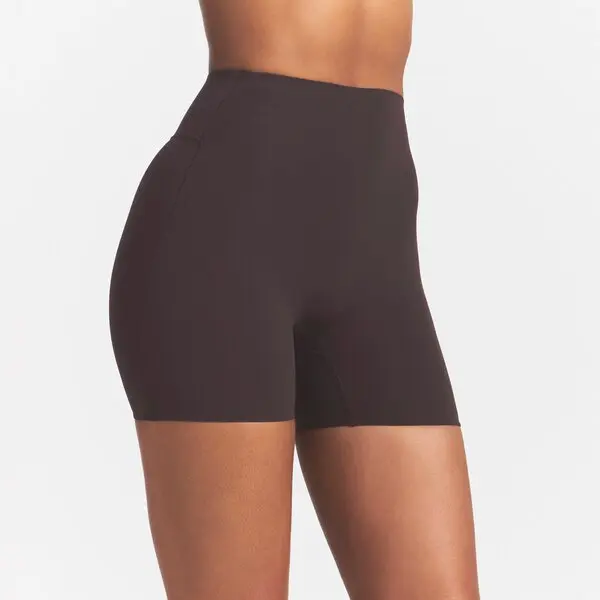 SKIMS 5" Biker Short - Dark Roast