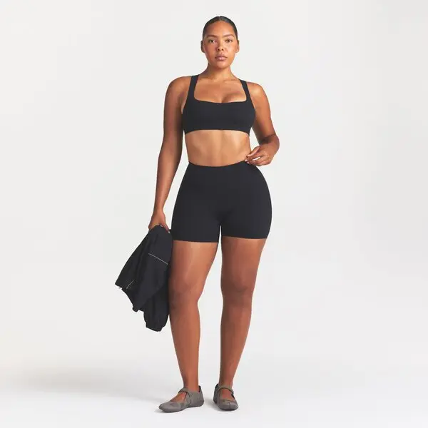 SKIMS 5" Biker Short - Obsidian