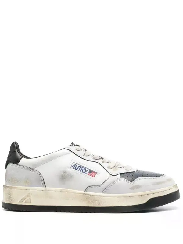 AUTRY Medalist Low Lace-up Sneakers