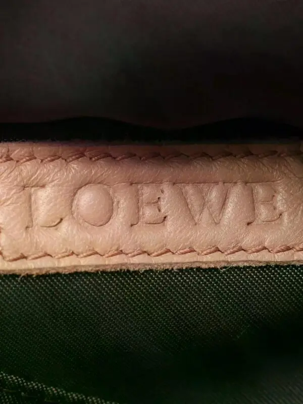 Loewe Nappa Aire Hobo Bag - Pink