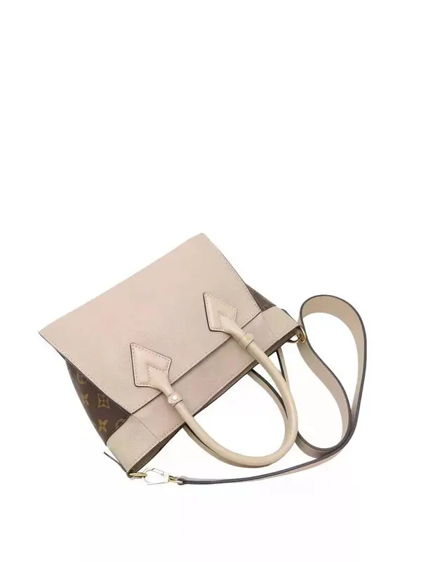 LOUIS VUITTON Monogram Side Pm Satchel