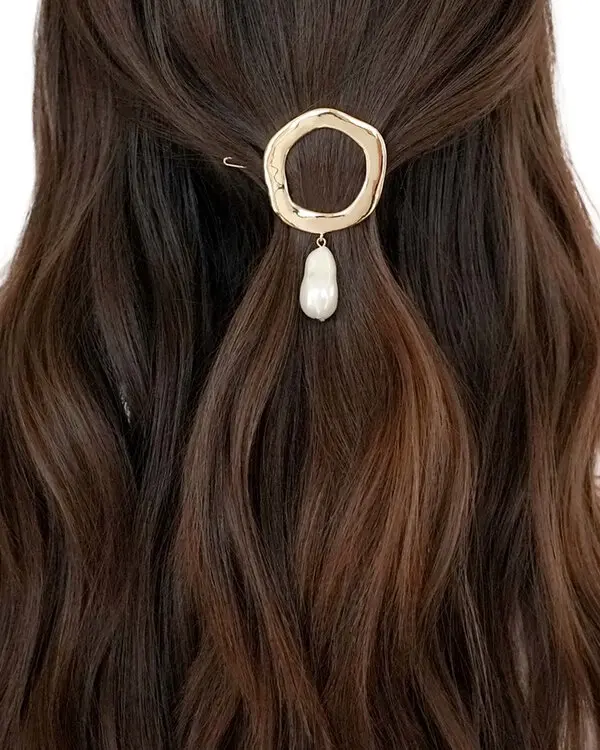 Ettika Open Circle Imitation Pearl Barrette - Gold