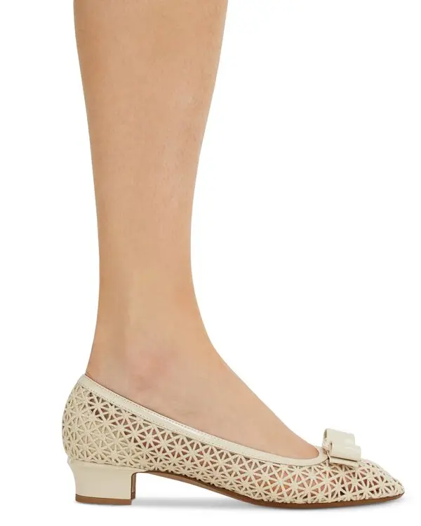 FERRAGAMO Vara 2.0 Lace Flats - Mascarpone