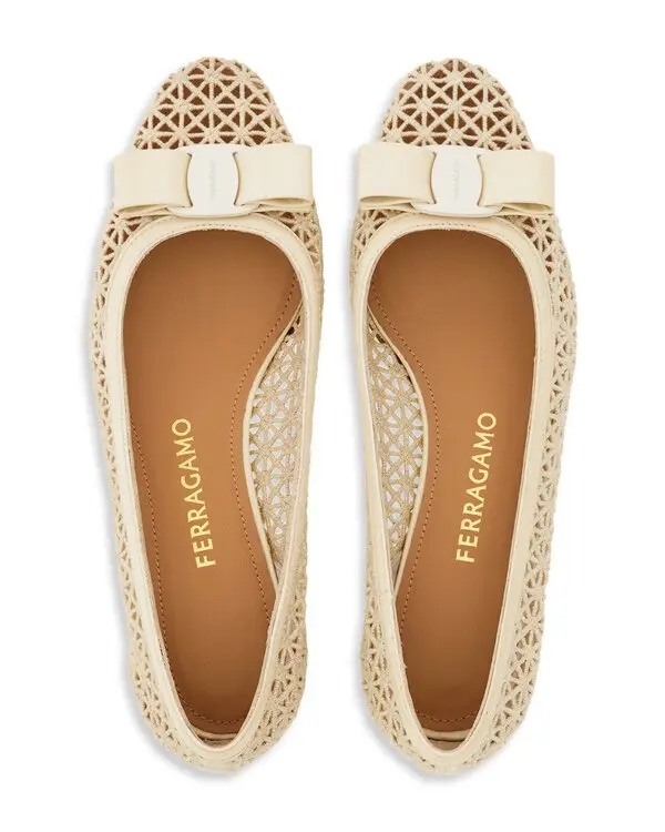 FERRAGAMO Vara 2.0 Lace Flats - Mascarpone