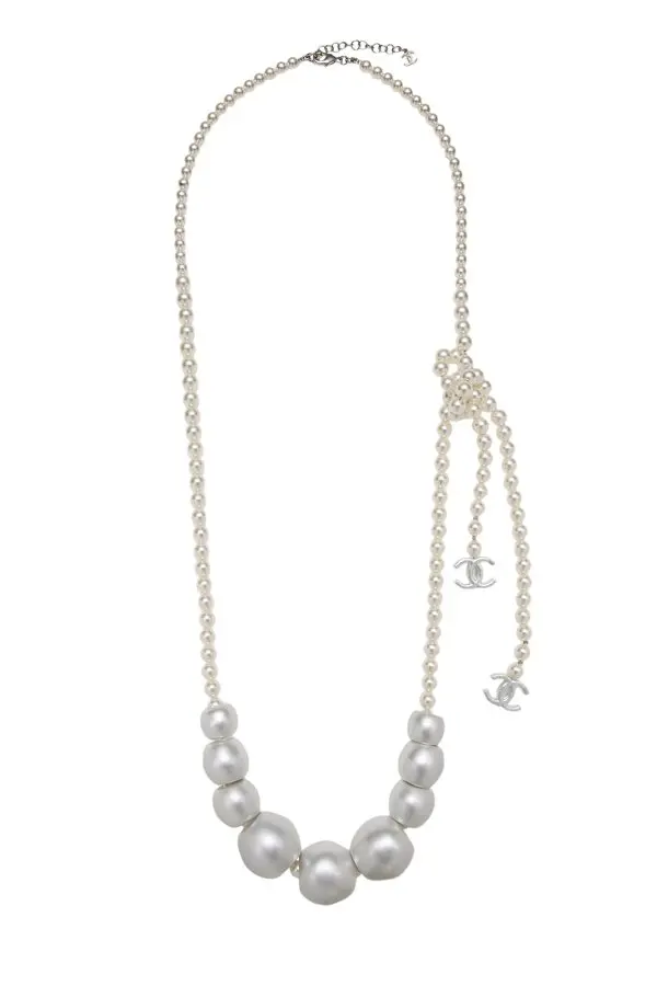 Chanel Faux Pearl Necklace - Silver