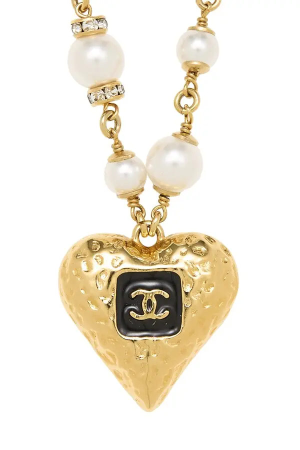 Chanel Tone Chain Necklace With Faux Pearl Details And Cc Logo Heart Pendant