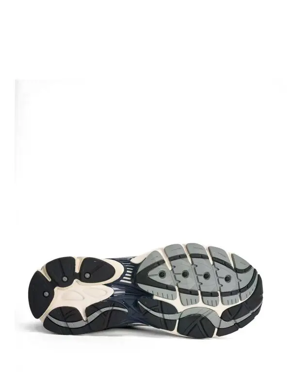 Saucony Omni 9 Mesh Sneakers