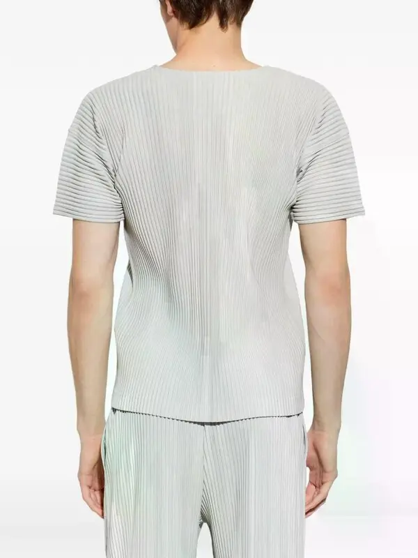 Issey Miyake Pleated T-shirt - Grey