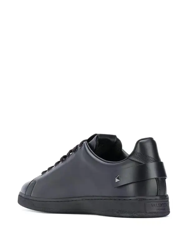 Valentino Garavani Backnet Low-top Sneakers - Black