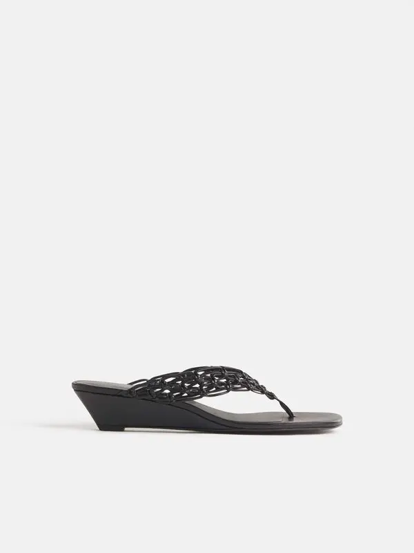 REFORMATION Libby Wedge Thong Sandals - Black