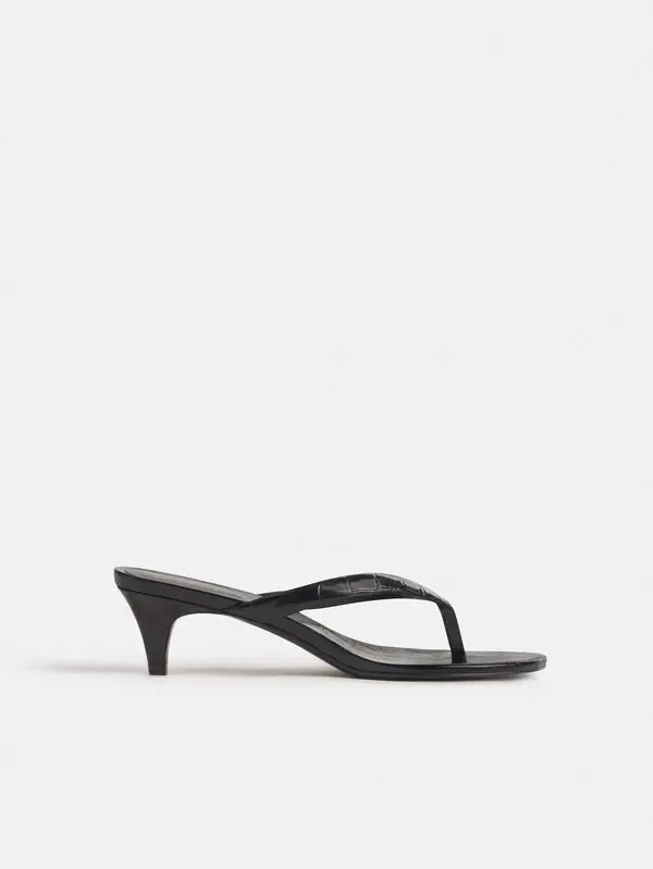 REFORMATION Amelia Heeled Thong Sandal - Black