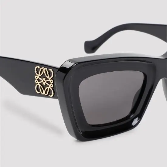 Loewe Cat Eye Frame Sunglasses
