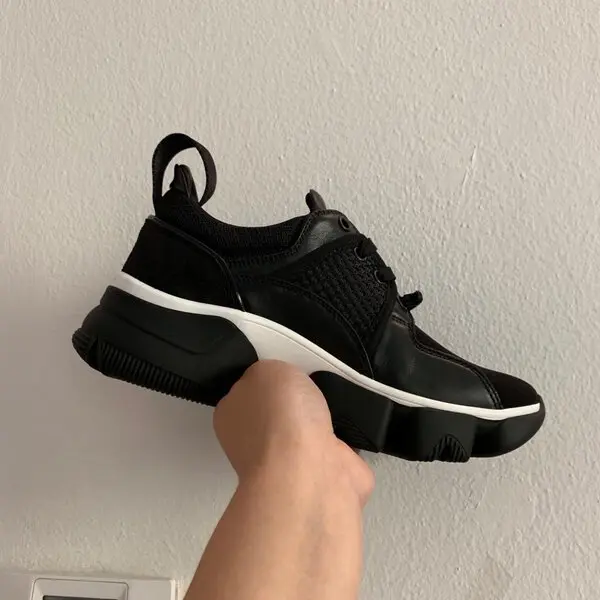 Givenchy Jaw Chunky Low-top Sneakers - Black