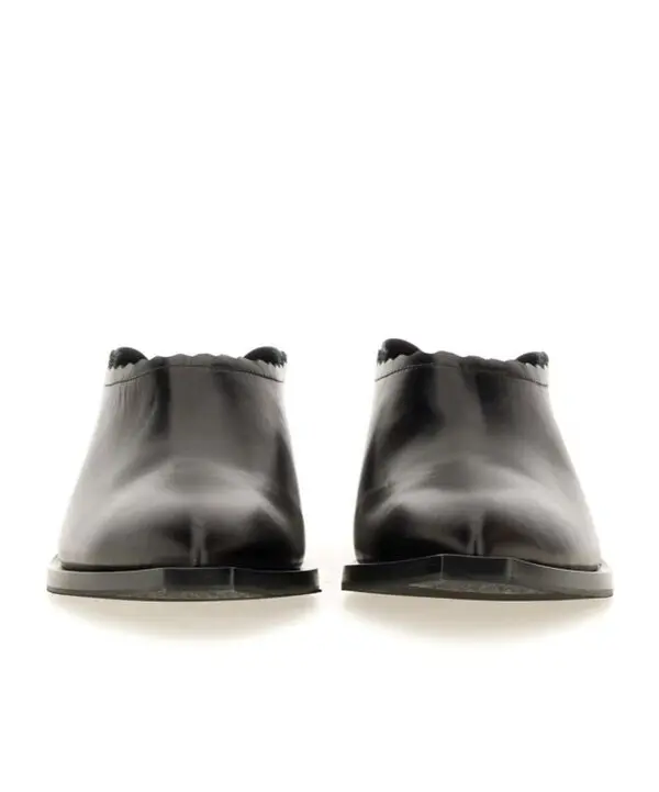 Moschino Scallop-edge Slip-on Loafers - Nero