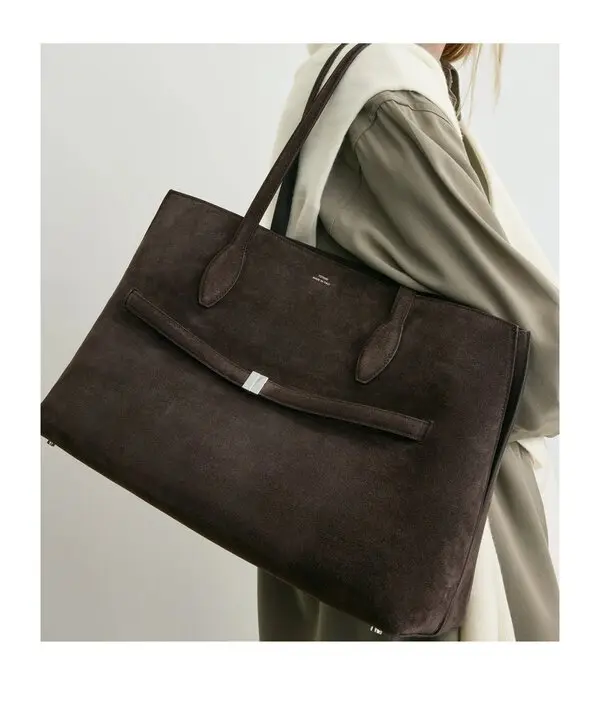 TOTEME Logo Embossed Lounge Tote Bag - Brown