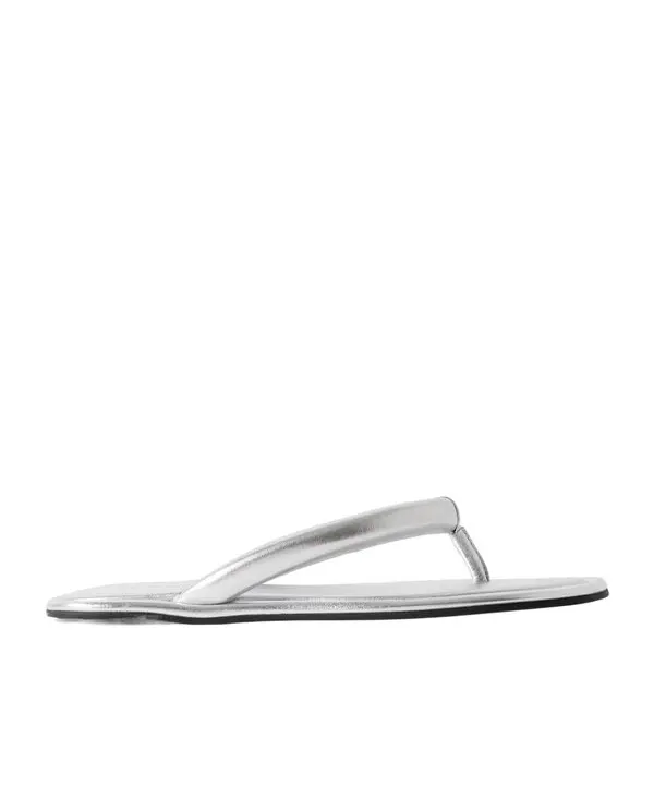 ST. AGNI Sumi Metallic Leather Flip Flops - Silver