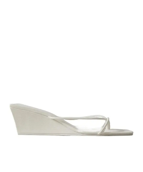 ST. AGNI Leather Wedge Sandals - White