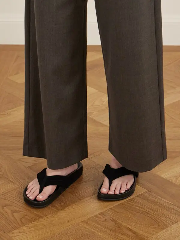 ST. AGNI Suede Platform Thong Sandals